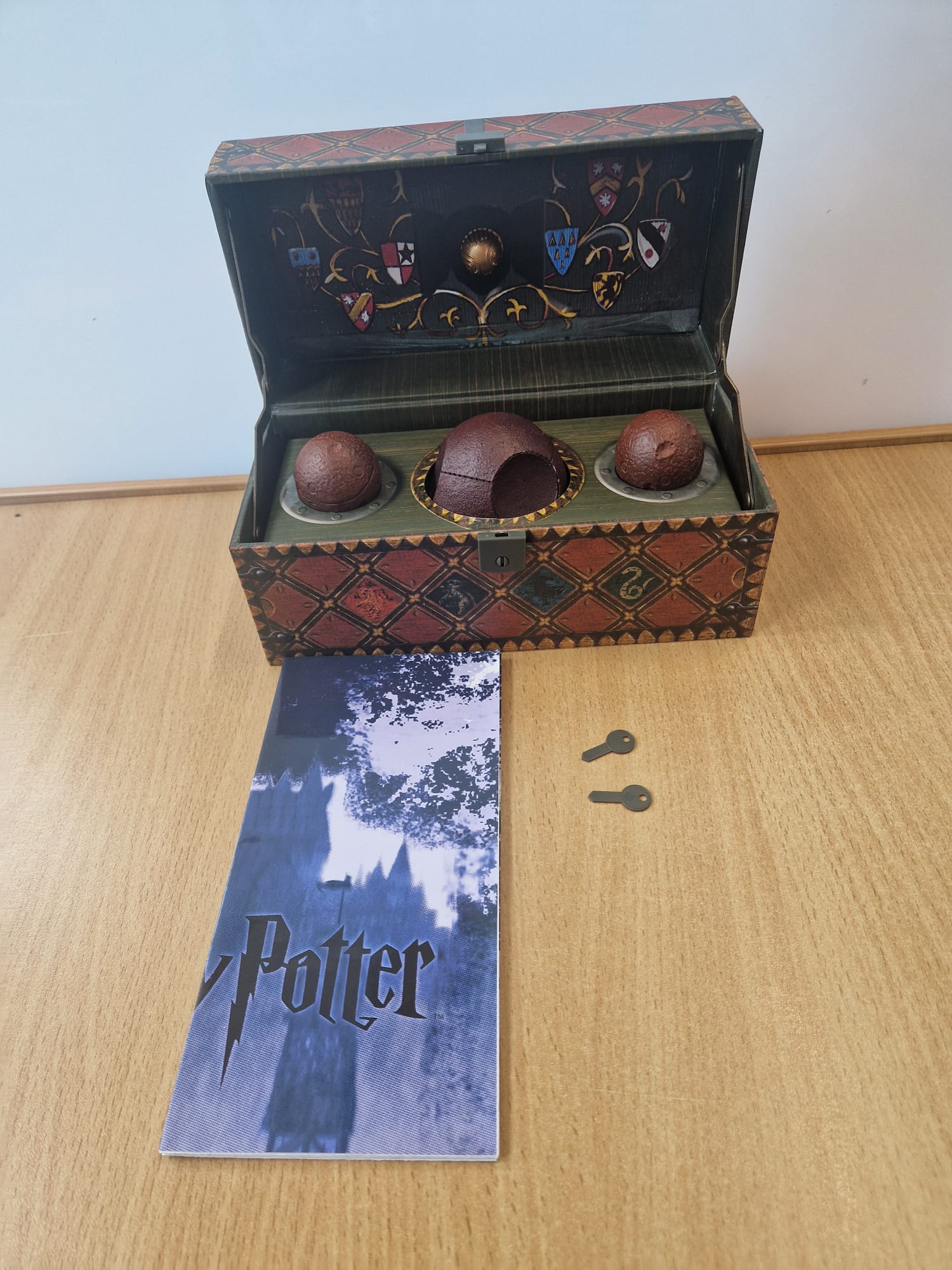 Pre-owned Harry Potter Collectable Quidditch Set with Poster Good ...